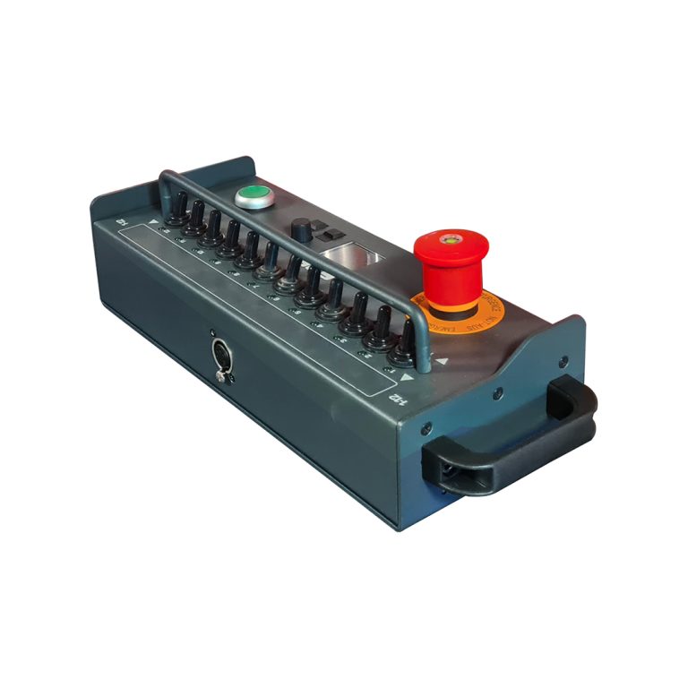 12 CHANNEL DIGITAL CONTROLLER CABLED REMOTE - Showtools International